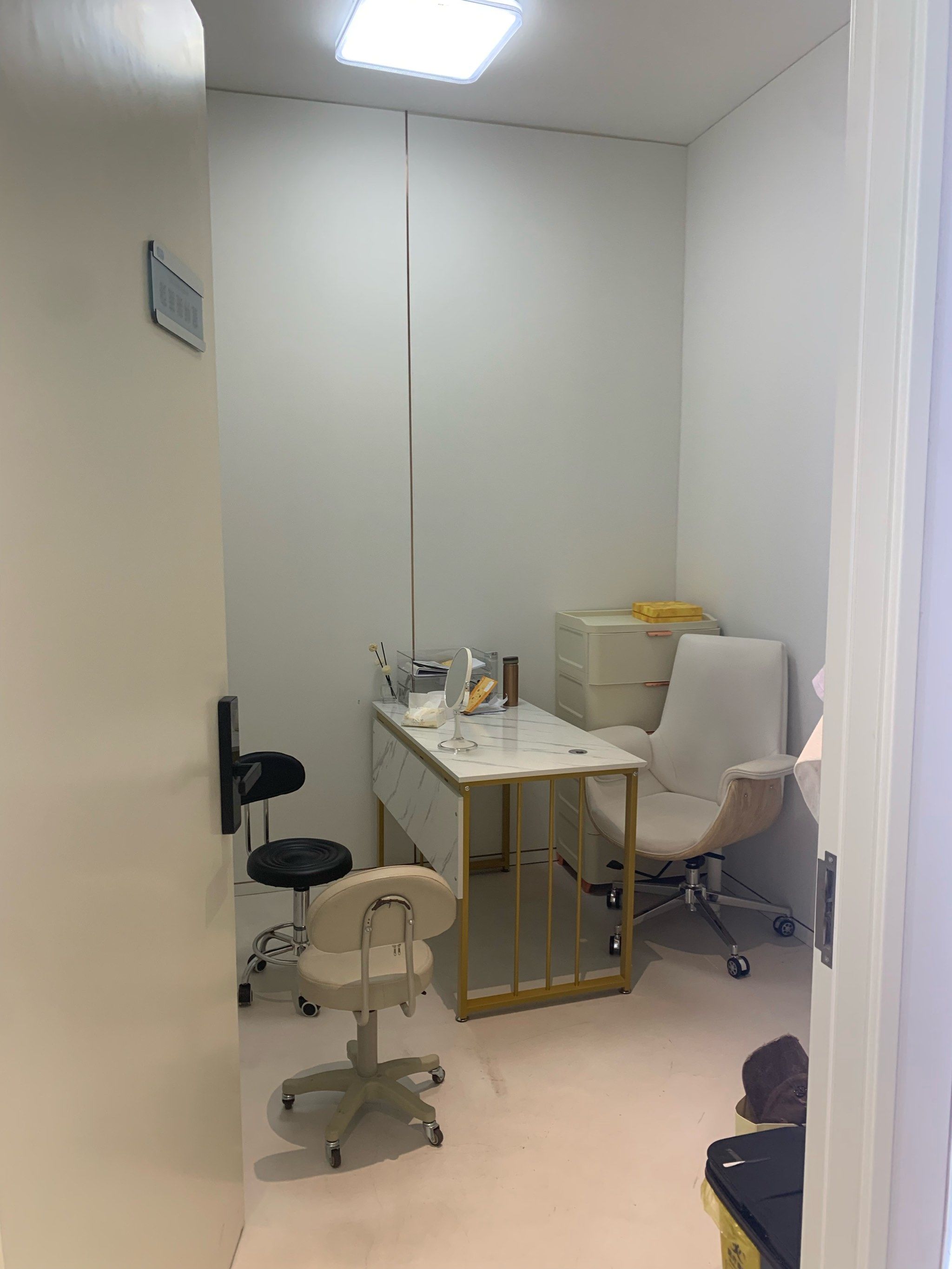 上海和德医疗美容为什么那么便宜？做双眼皮才4800元起，注射玻尿酸1800元起,切开双眼皮-8682整形网